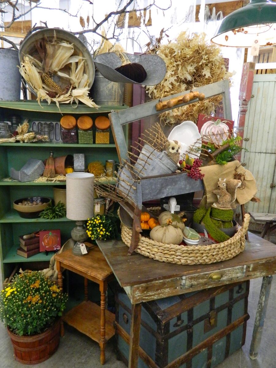30 Creative Fall Antique Booth Display Ideas - Lost & Found Decor